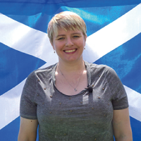 采访莎拉·利恩-昂娜莉蒂卡BOB体育下 - BOB趣味竞猜